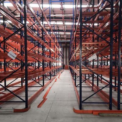 China Customized Size VNA Very Narrow Aisle Racking 2000kg Power Coated Finish for sale