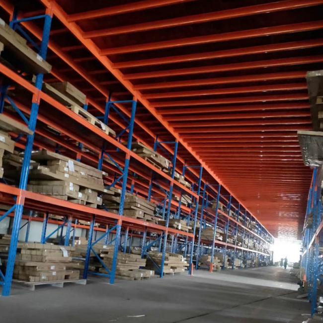 Heavy-duty steel platform installation in progress