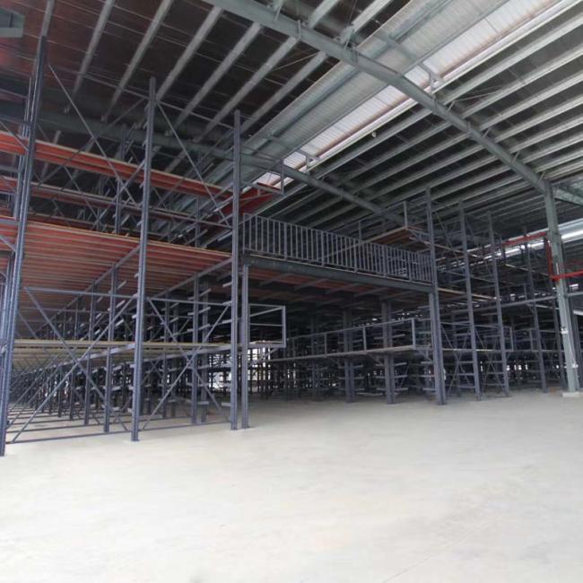 Warehouse storage platform installation example