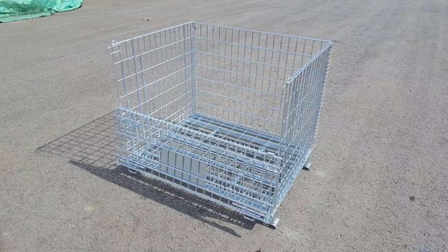 Multiple wire mesh containers in warehouse