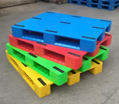 China Versatile HDPE Plastic Pallet (1100x1000x160mm) with Customizable Load Capacity for sale