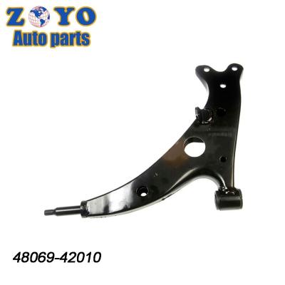 Cina 48069-42012/48068-42012 Casco del braccio di controllo inferiore per Toyota RAV4 2005- OEM Standard in vendita