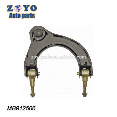 Cina Campione disponibile MB912505 MB912506 braccio di controllo inferiore per Mitsubishi Eclipse 1996-2004 in vendita