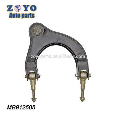 Cina Campione disponibile MB912505 MB912506 braccio di controllo inferiore per Mitsubishi Eclipse 1996-2004 in vendita