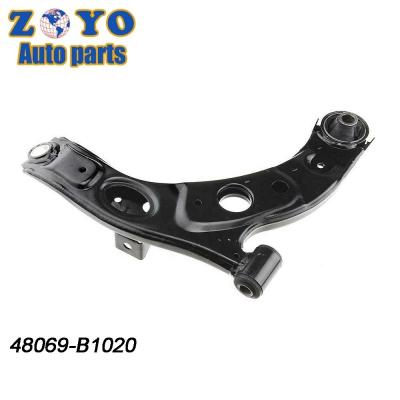 Cina Ricambi per autoveicoli Braccio di controllo inferiore anteriore sinistro 48069-B1020 48069-B1080 per Daihatsu Sirion in vendita