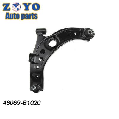 Cina Ricambi per autoveicoli Braccio di controllo inferiore anteriore sinistro 48069-B1020 48069-B1080 per Daihatsu Sirion in vendita