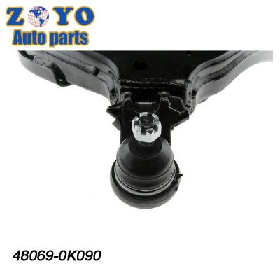 Cina OEM Standard Lower Upper Control Arm per Toyota Revo Sequoia Hilux Posizione sinistra in vendita