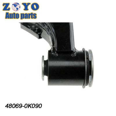Cina OEM Standard Lower Upper Control Arm per Toyota Revo Sequoia Hilux Posizione sinistra in vendita