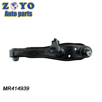 China Nature Rubber Bushing Lower Control Arm Referência NO. CBM-2 Para Mitsubishi Shogun Pinin à venda