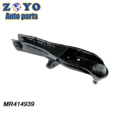 China Nature Rubber Bushing Lower Control Arm Referência NO. CBM-2 Para Mitsubishi Shogun Pinin à venda