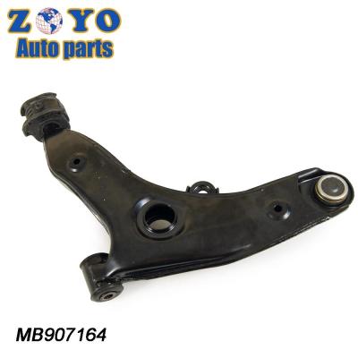 Cina 32160100002 Braccio di controllo della sospensione sinistra per Mitsubishi Mirage 1990 MB907164 RK620542 in vendita