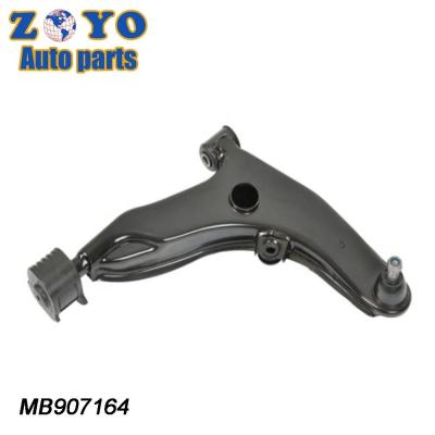 Cina 32160100002 Braccio di controllo della sospensione sinistra per Mitsubishi Mirage 1990 MB907164 RK620542 in vendita