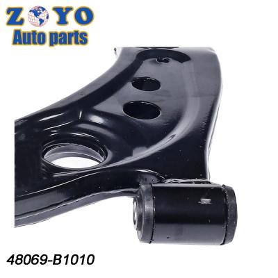 Cina DAIHATSU PASSO 2004-2009 Braccio di controllo anteriore inferiore sinistro con rivestimento e busco E in vendita