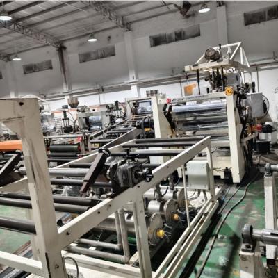 China Customized Extrusion Head Twin Screw Extruder Machine with PLC Control Screw Length 33 1 for sale