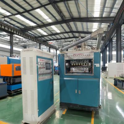 중국 커스터마이징 가능한 플라스틱 열형조각 기계 최대 형성 깊이 150mm 및 난방 전력 7.5KW 판매용