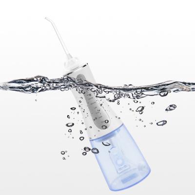 Cina Denti staccabili che imbiancano acqua Flosser, pulitore portatile dei denti dello spruzzo d'acqua IPX7 in vendita