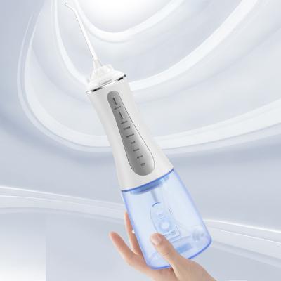 Cina Denti staccabili che imbiancano acqua Flosser, pulitore portatile dei denti dello spruzzo d'acqua IPX7 in vendita