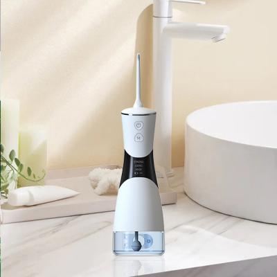 Cina Progettazione ergonomica Irrigator orale con un ugello di 360 rotazioni in vendita