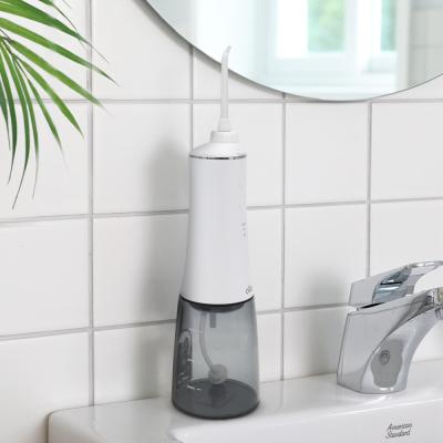China Het elegante en Eenvoudige Lage Waterdichte Volume Ten laste van Modieuze Waterflosser Te koop