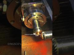 Dentes oblicuos cilíndricos de engranaje de cono CNC para máquina de patrones de computadora