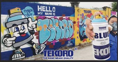 China Chrome Effect Auto Graffiti Spray Paint with Low Odor Formulation for Versatile Substrate Use for sale