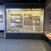 Quality Lager Recessed Hanging Display Case Quick Installation Wall Mounted Glass for sale