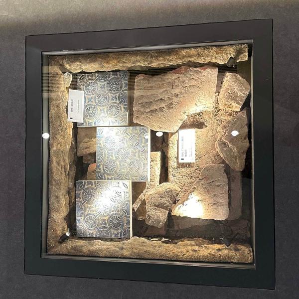 Quality Flush Floor Glass Cabinet Saves Space Single Or Row for Extra Exhibits Floor Display for sale