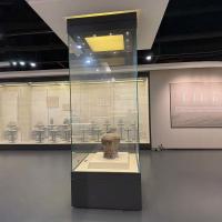 Quality Custom Full View Freestanding Display Cabinet Flexible Museum Equipment for sale