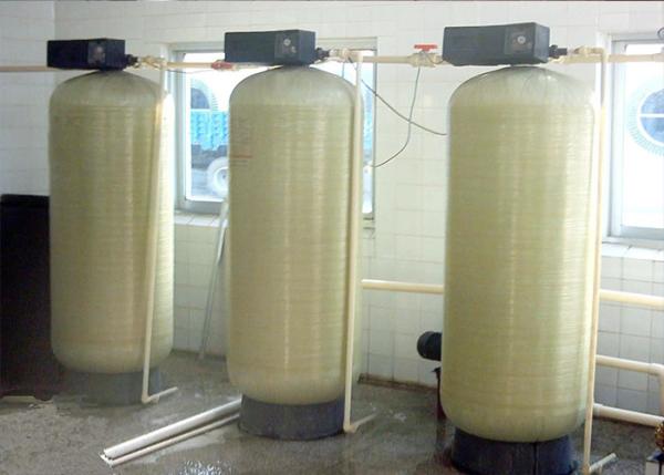 Quality Customizable Fiberglass Water Storage Tanks , PureLine FRP Pressure Tank White for sale