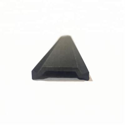 Cina C Type Plastic Extruded Nylon 66 Thermal Barrier Material in vendita