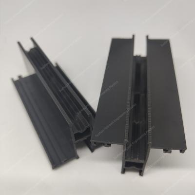 China Aangepaste Thermische Onderbrekingsstrook met Verschillende Breedtehitte en Correcte Weerstand Te koop
