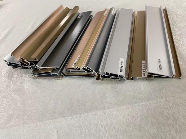 Quality Metal Black Baseboard Skirting Board with 2.5 Meters One Piece Aluminium Channel for sale