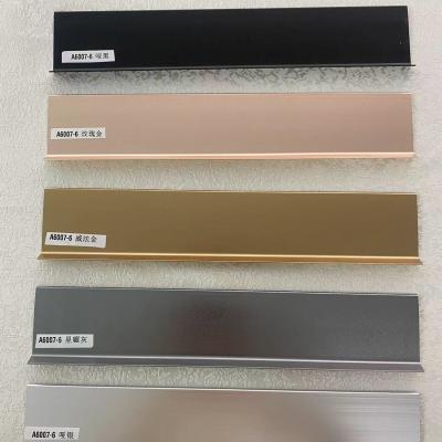 Cina Profili di abito in alluminio per pareti e pavimenti a base di LED 2,5 metri in un pezzo in vendita