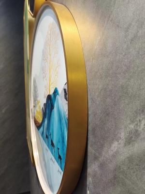 China Custom geborstelde aluminium spiegel frame met 28mm zijde hoogte en aluminium legering lijnen Te koop