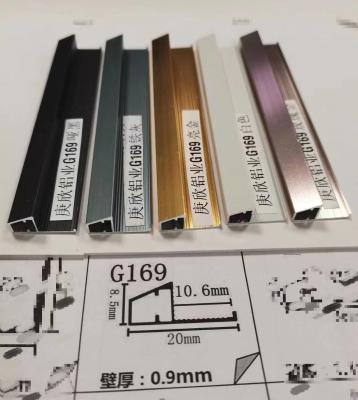 Cina Argento Oro Rosa Nero Anodizzante Aluminio Estrusione Nero Foto/Quadro Profilo in vendita