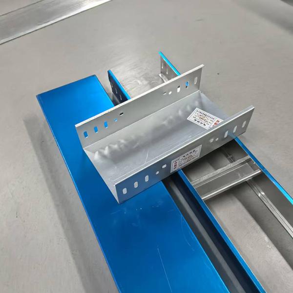 Quality Ventilated Electromagnetic Pre Galvanised Cable Tray 4 Inch Customized for sale