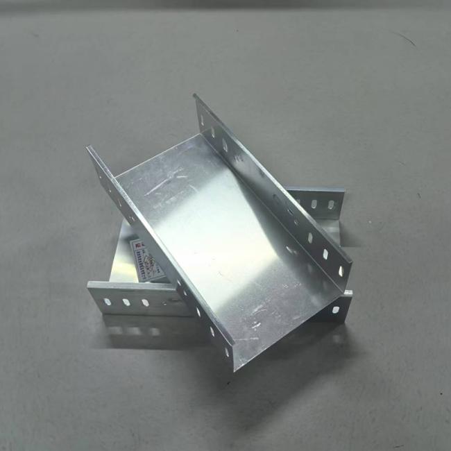 Aluminum cable tray installation example