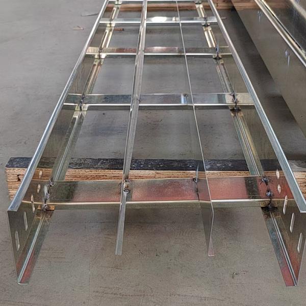 Quality Customized Heat Dissipation Suspended Cable Tray Ladder 50mm-1000mm for sale