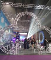 China Silver Aluminum Stage Lighting Truss System For Event 2 TONS Loading for sale