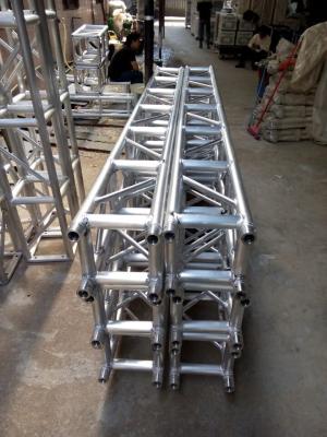 Cina 3 metri capriata di alluminio della fase di 300mm x di 300mm per le prestazioni/le cerimonie di movimento in vendita