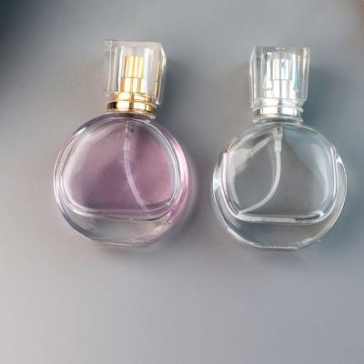Cina Custom 50ml Pump Spray Perfume Bottle Clear Empty Square Glass Refillable in vendita