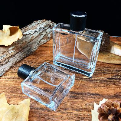 Cina Glass Pockets 100ml Travel Spray Bottle Packaging in vendita