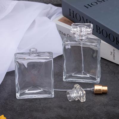 Cina 3 Oz Perfume Pocket Spray Bottle Empty Luxury Flat Square Fragrance Clear Pump Glass in vendita