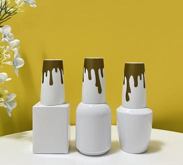 Cina Oem 10ml 15ml Mini Nail Polish Bottles Cosmetics Glass Uv Gel With Brush In Stock in vendita
