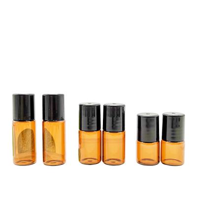 Cina 1ml 2ml 3ml 5ml Mini Glass Vials Dropper Bottle per olio essenziale in vendita