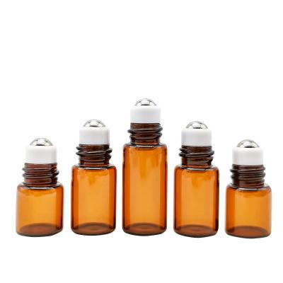 Cina Contenitore del profumo di Amber Glass Roll On Bottles 2ml 3ml 5ml Rollerball del cilindro in vendita