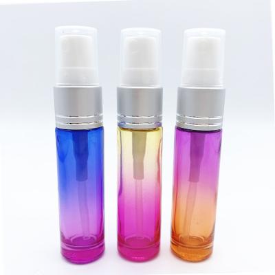 Cina Bottiglie vuote con tappo a vite 5ml 10ml dello spruzzo del campione di Colonia del profumo in vendita