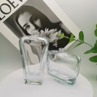 Cina Lo spruzzo di profumo femminile trasparente imbottiglia il campione di 50ml 100ml riutilizzabile in vendita