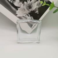 China Flat Shoulder Perfume Spray Bottles 100ml for sale
