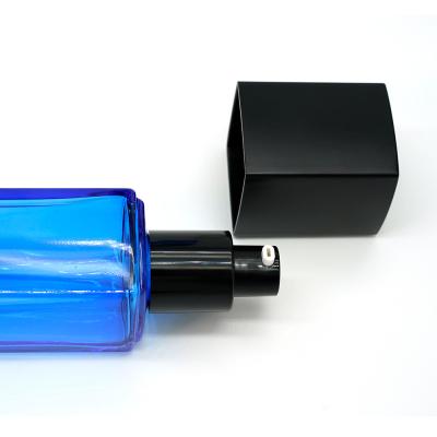 Cina Bottiglia gialla blu della pompa della schiuma 50ml di Hanya Glass Lotion Bottles Square in vendita
